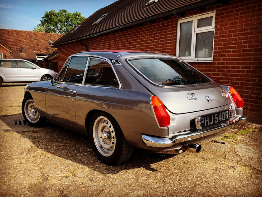 The Ultimate Guide to Buying an MGB GT: Tips for Success! – Mirror Trim